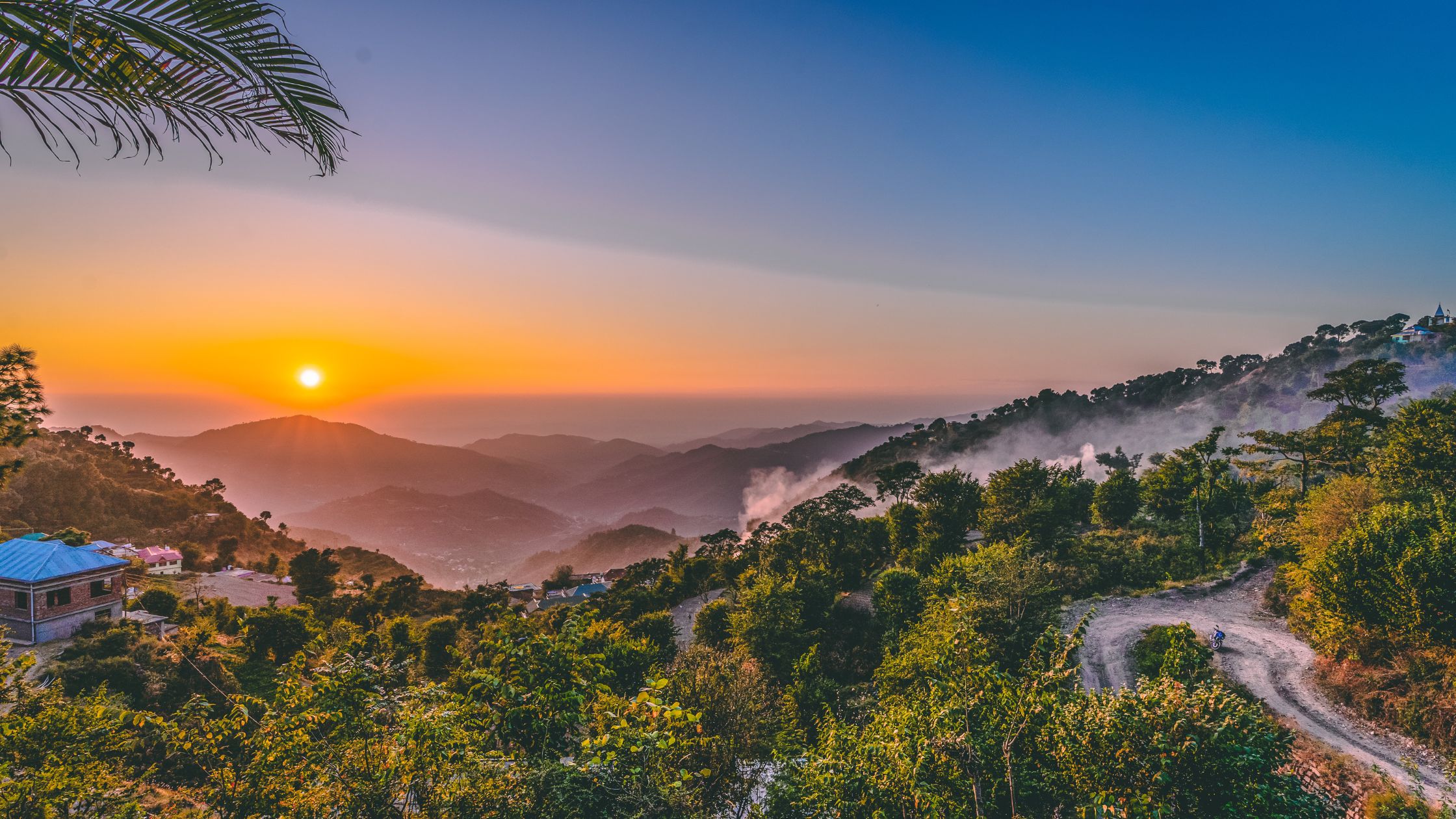 Breathtaking Views Await: Discover India Hill Stations - MR. BHUKHHAD